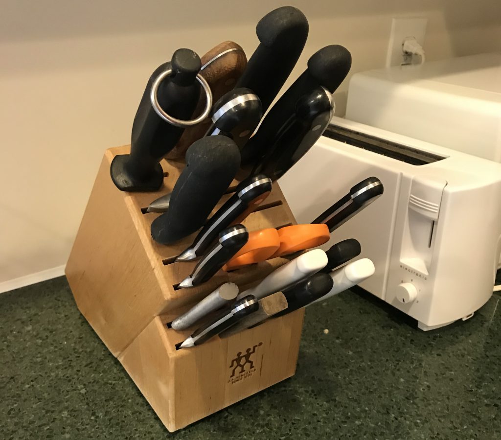 How to Stock Your First Kitchen - The Billfold